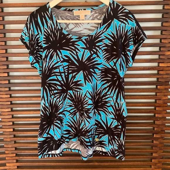 MICHAEL Michael Kors | Tops | Michael Kors Tee | Poshmark